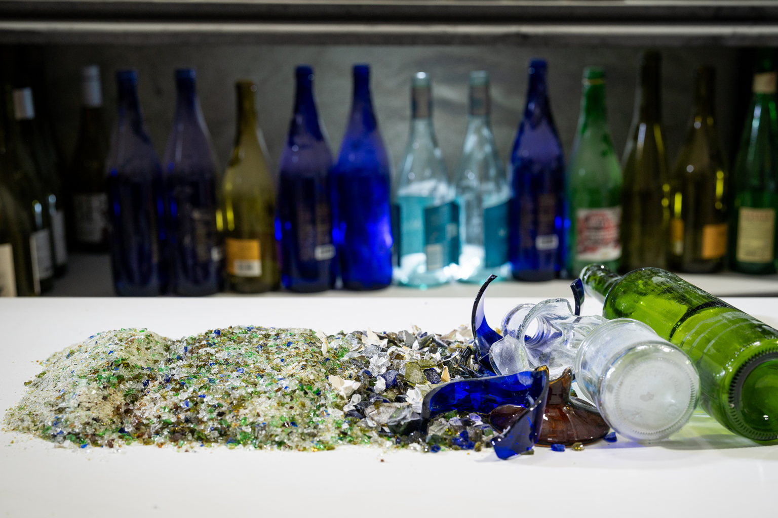 Pilot project shows plants can safely grow in sand made from glass. Can ...